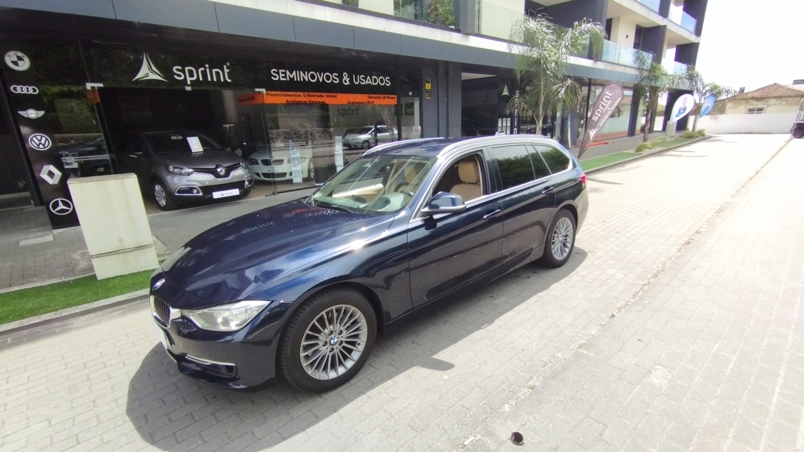 BMW 320d SW LUXURY - sprintseminovos